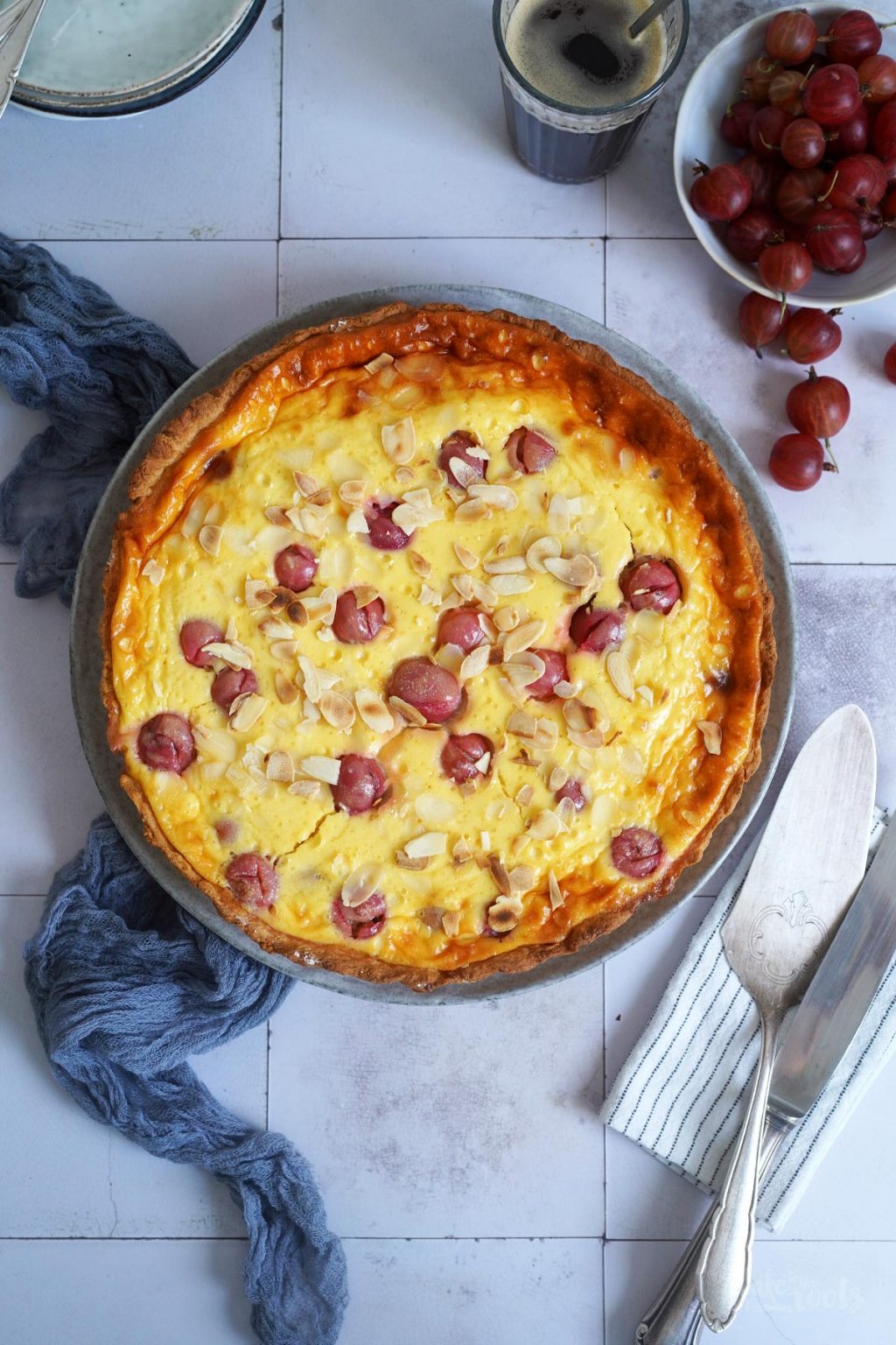 Rustic Gooseberry Cheesecake | Bake to the roots