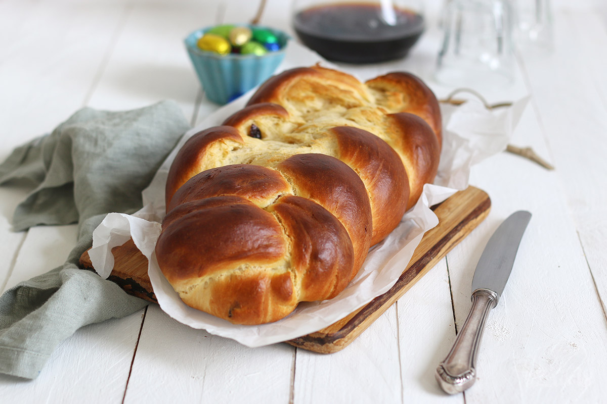 Klassischer Hefezopf | Bake to the roots | Bake to the roots