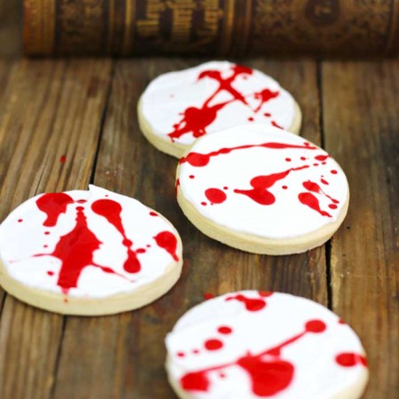 Halloween Cookies "Bloody Mess" with Bloody Mary | Bake to the roots