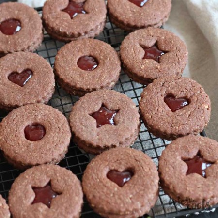 Easy Chocolate Spitzbuben | Bake to the roots