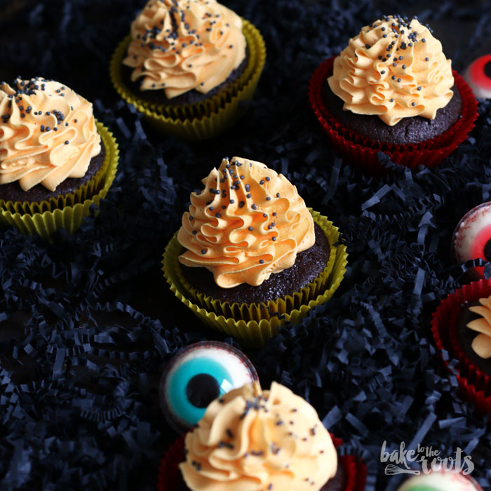 Halloween Pumpkin Chocolate Cupcakes | Bake to the roots | Bake to the ...
