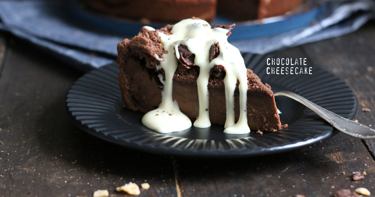 Chocolate Cheesecake mit Cornflake Crunch | Bake to the roots