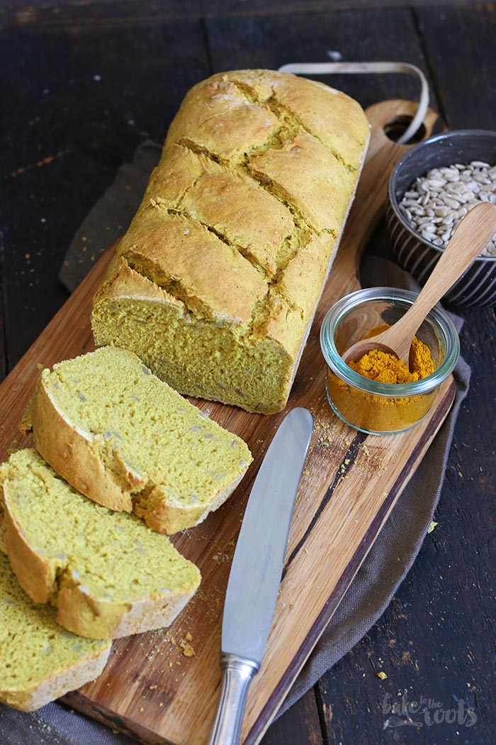 Sunflower Turmeric Bread | Bake to the roots | Bake to the roots