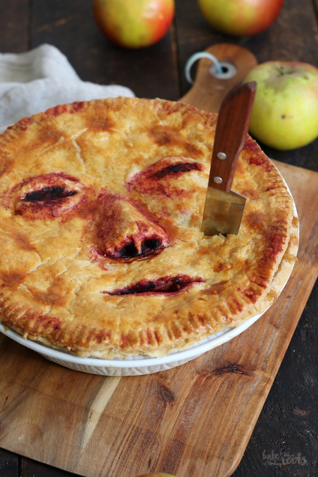 Halloween Apple Pie »Face/Off« | Bake to the roots