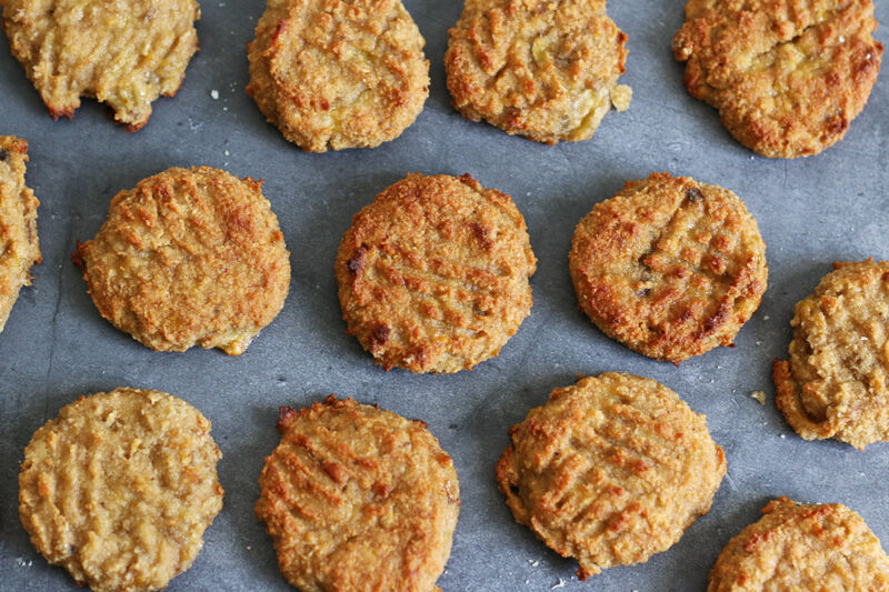 Peanut Butter Banana Bread Cookies | Bake to the roots | Bake to the roots