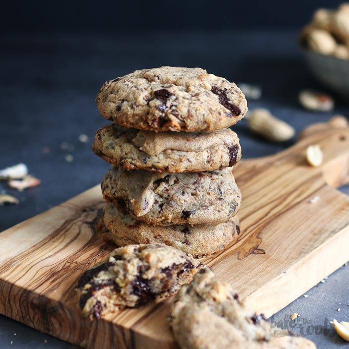 Peanut & Chocolate Cookies | Bake to the roots