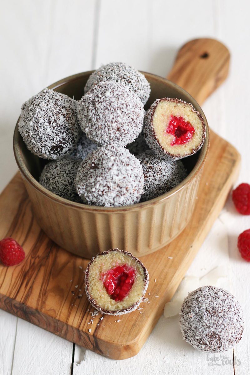 Vegan Raspberry Lamington Energy Balls | Bake to the roots