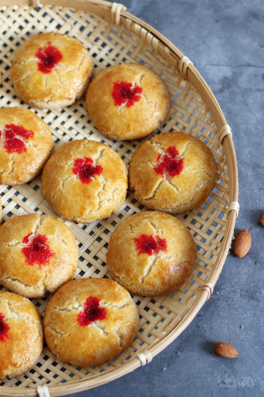 Chinese Almond Cookies for Chinese New Year (sugar-free) | Bake to the ...