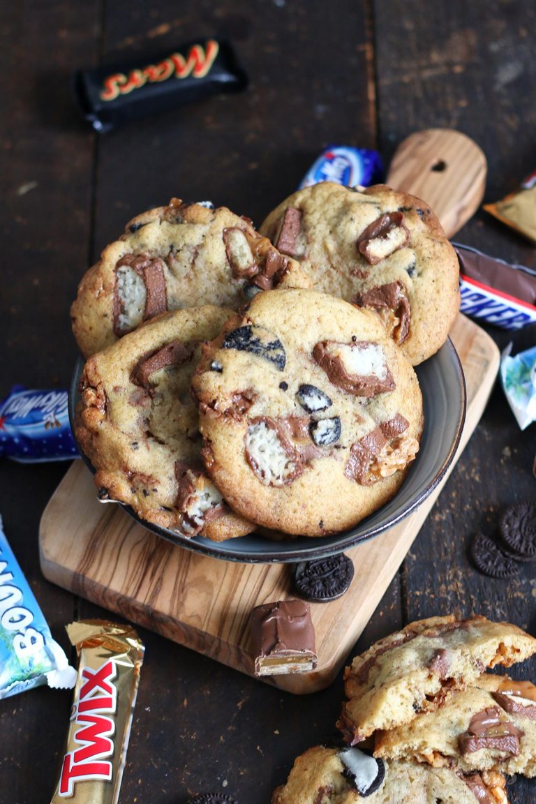 Impossible Chocolate Candy Bars Cookies | Bake to the roots