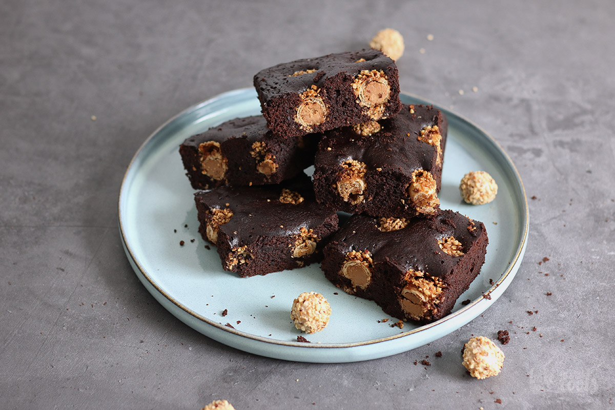 Giotto Chocolate Brownies | Bake to the roots | Bake to the roots