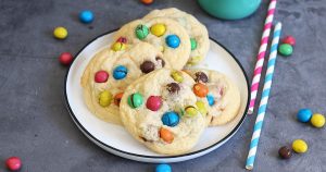 Crispy M&M’s Cookies | Bake to the roots