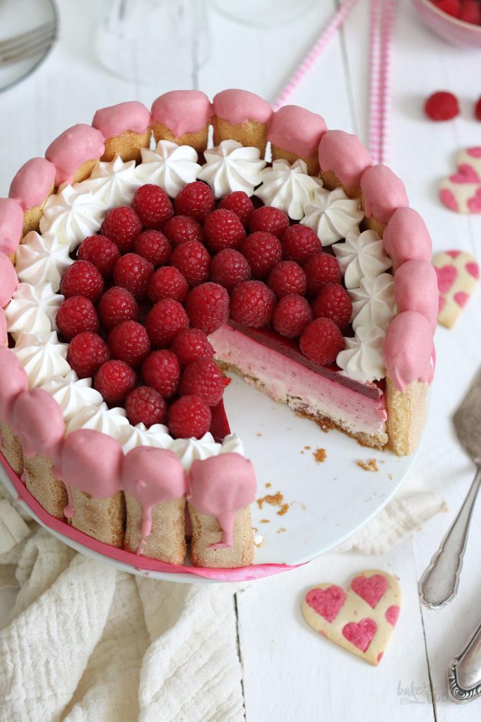 Raspberry Ombre Cheesecake Charlotte | Bake to the roots