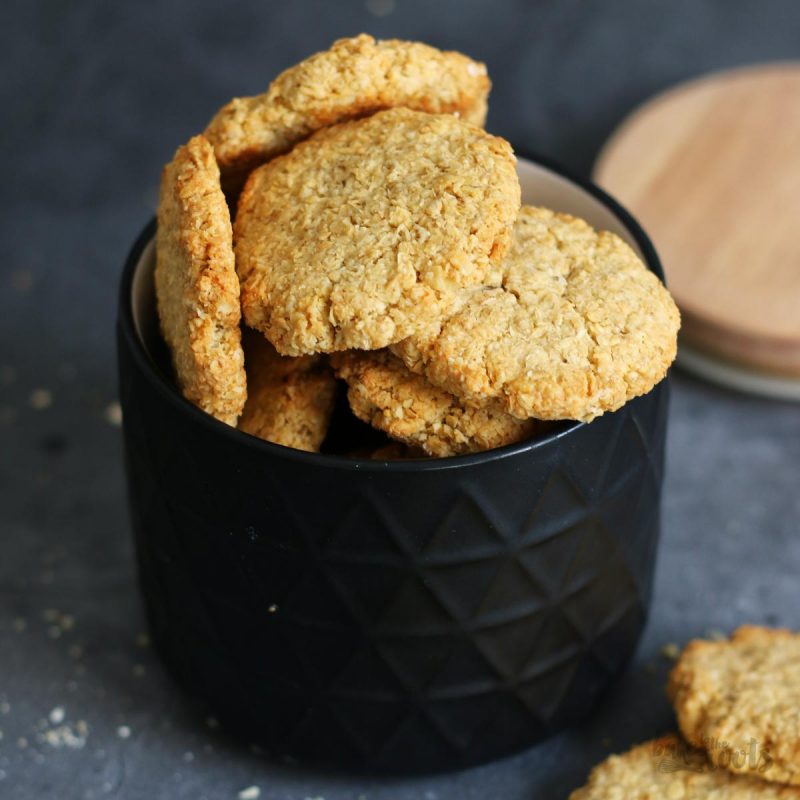 Swedish Havreflarn – Oatmeal Cookies (sugar-free) | Bake to the roots