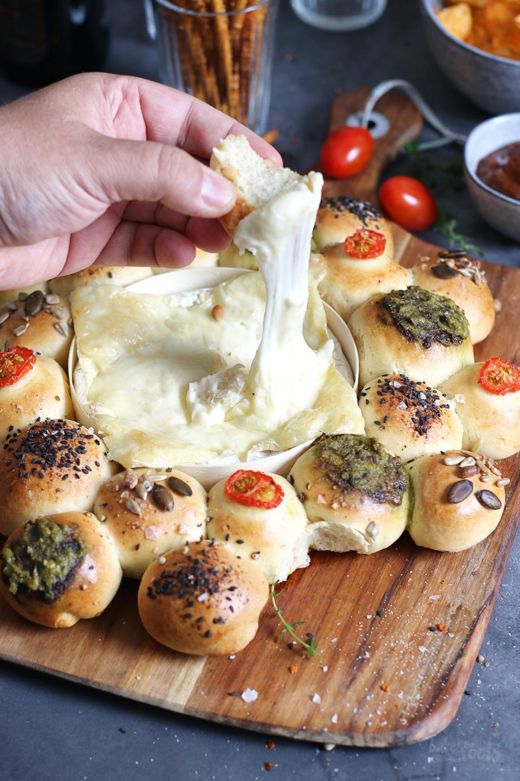 Party Bread with Oven Cheese | Bake to the roots