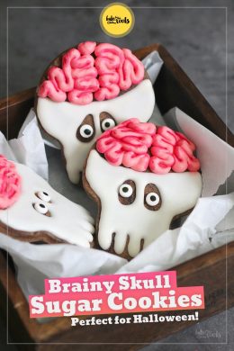 Halloween “Brainy” Skull Sugar Cookies | Bake to the roots