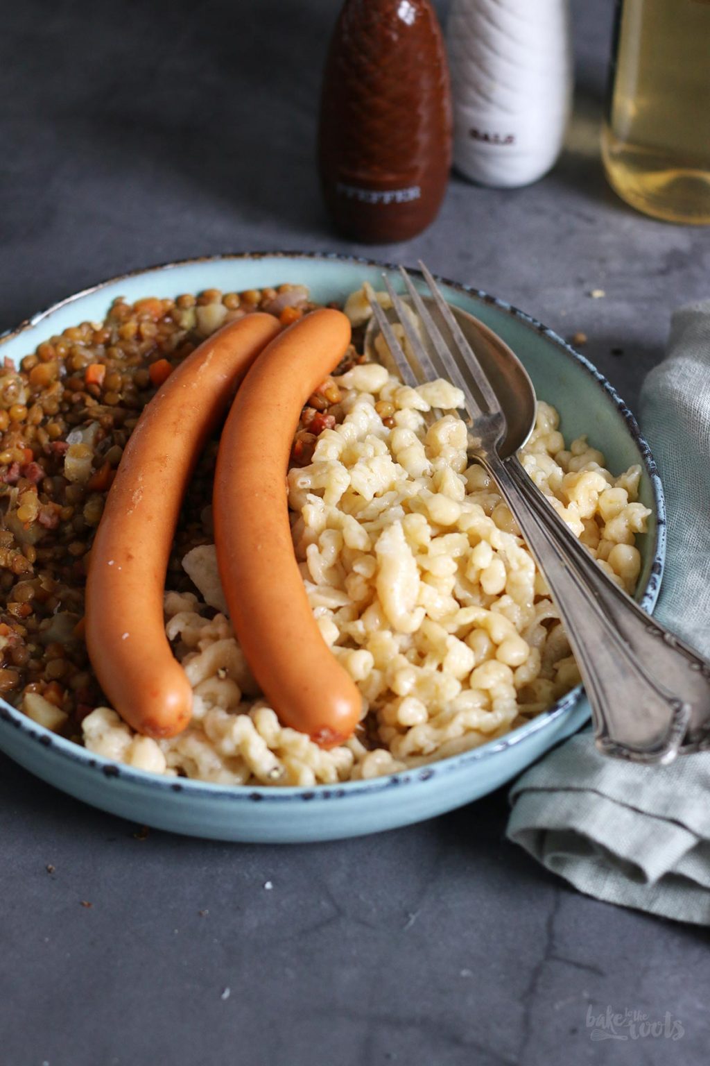 Saure Linsen mit Spätzle & Wienerle | Bake to the roots