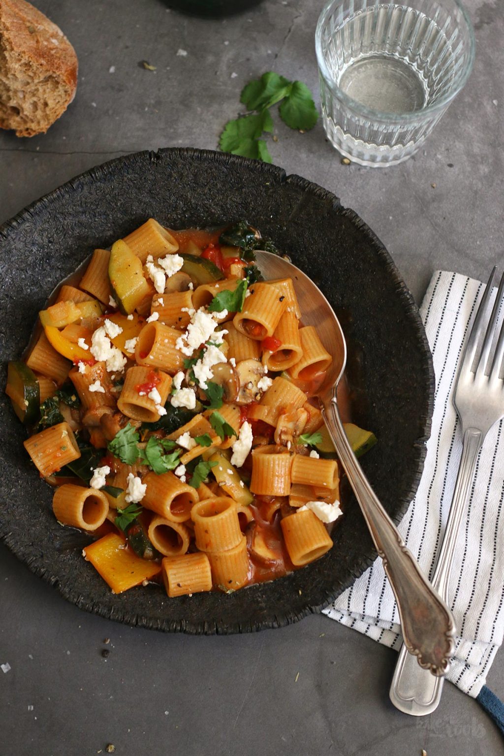 Easy Vegan One Pot Pasta | Bake to the roots