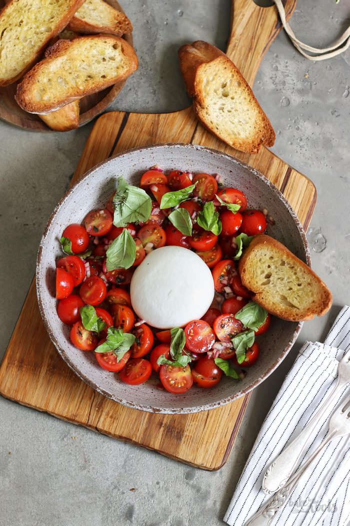 Burrata with Tomato Salad & Bread | Bake to the roots