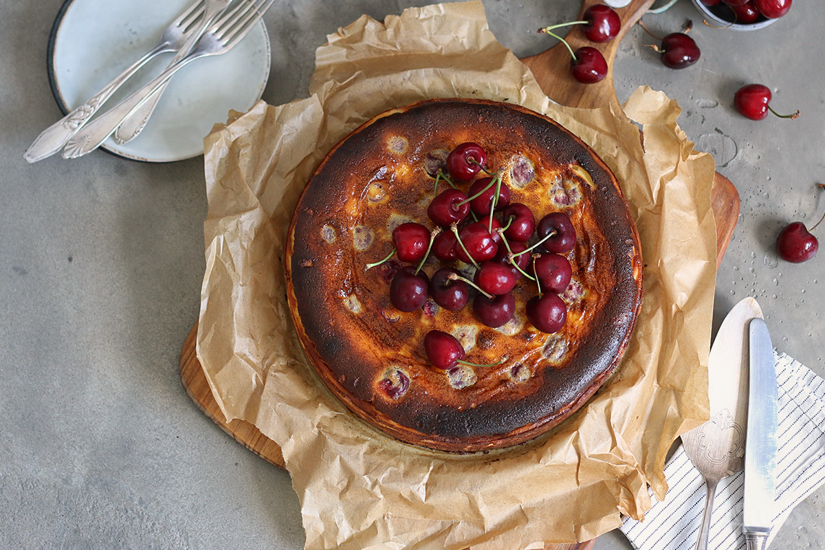 Cherry Basque Burnt Cheesecake (San Sebastian Cheesecake) | Bake to the ...