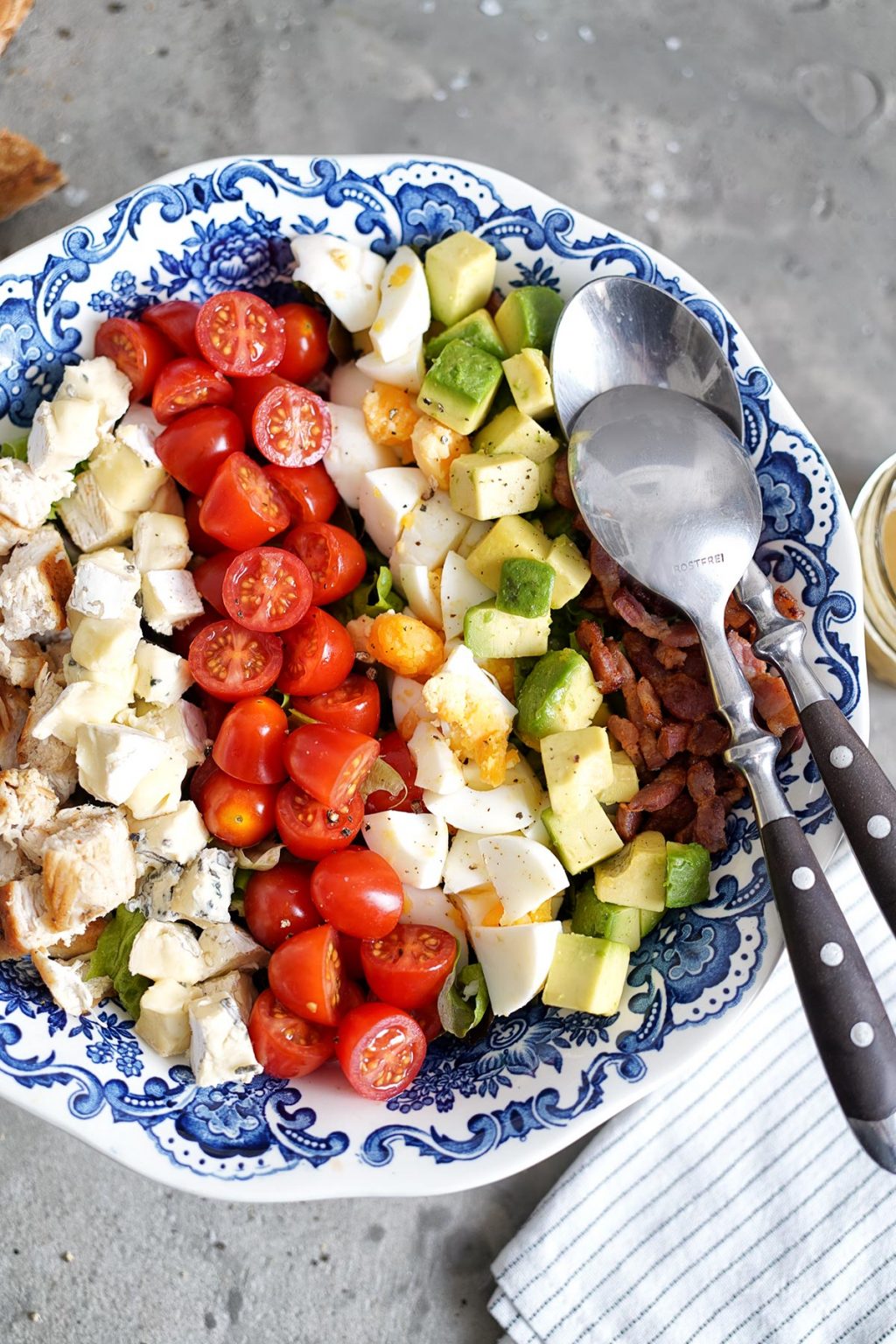 Einfacher Cobb Salad (Gemischter Salat) | Bake to the roots
