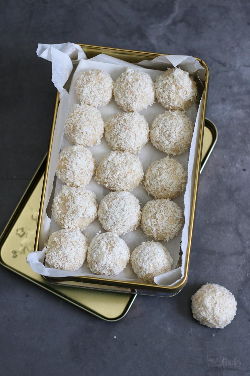 Easy Peasy Coconut Snowballs | Bake to the roots