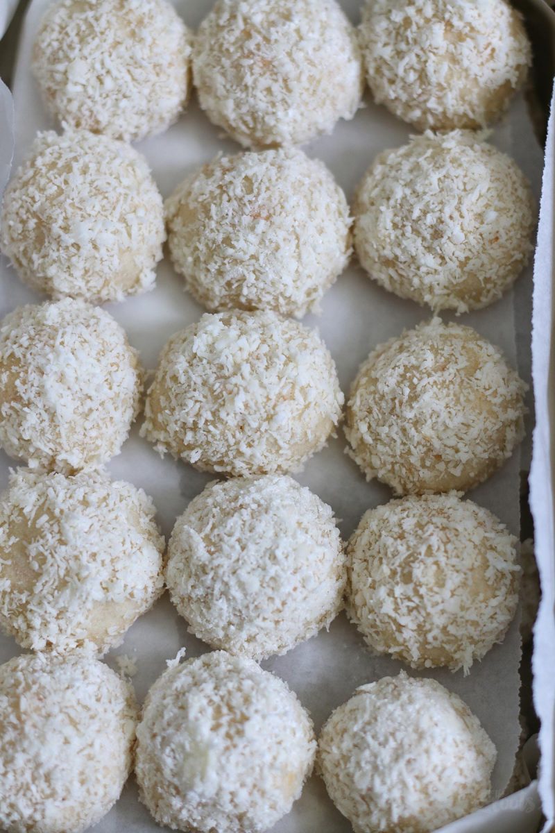 Easy Peasy Coconut Snowballs | Bake to the roots