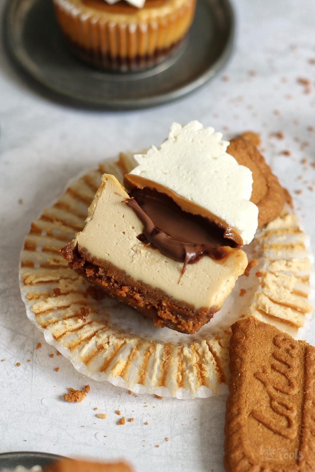 Lotus Biscoff Mini Cheesecakes | Bake to the roots