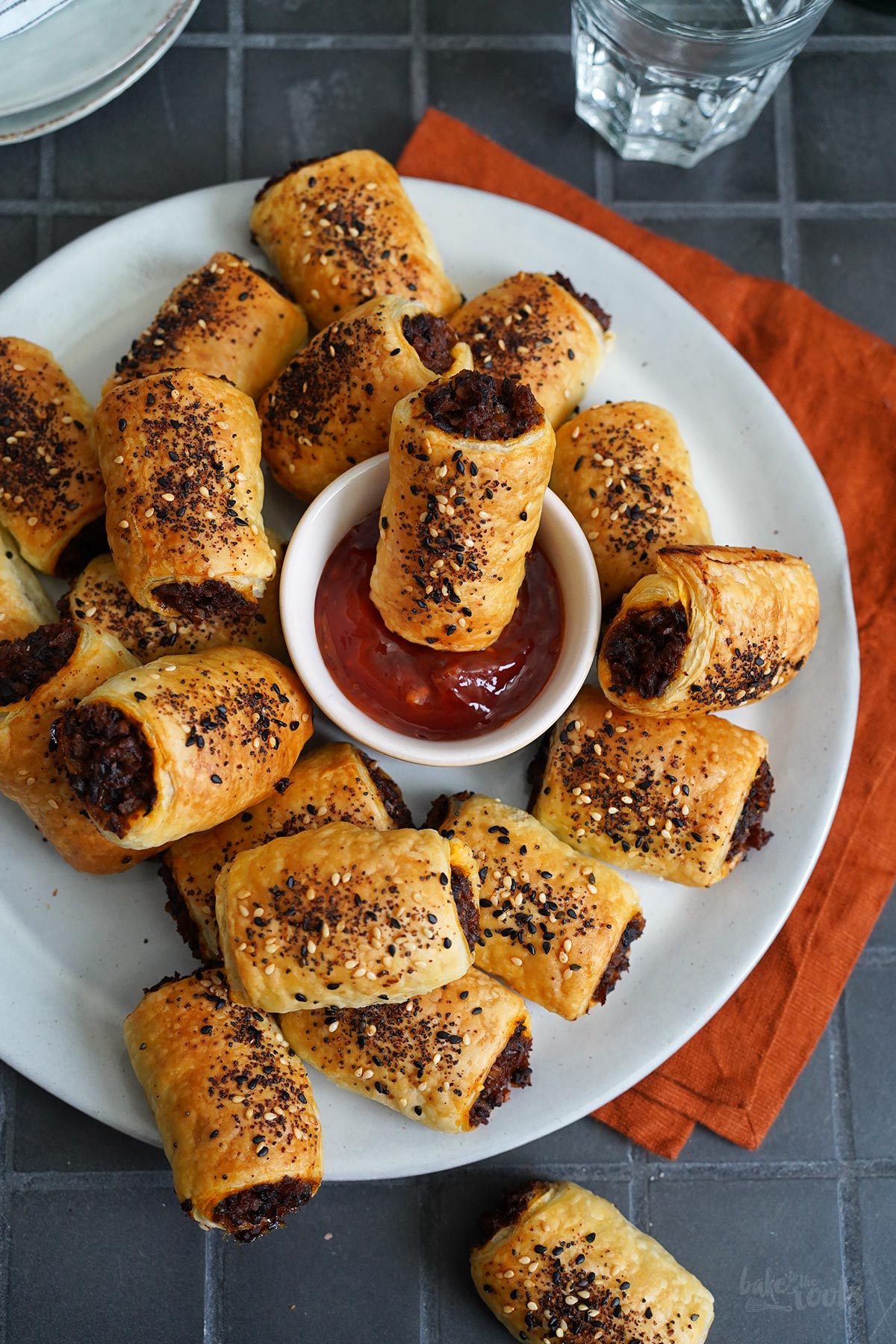 Easy Vegan “Sausage” Snack Rolls | Bake to the roots
