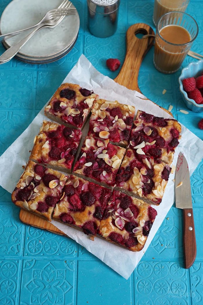 Vegan Banana & Raspberry Cake | Bake to the roots