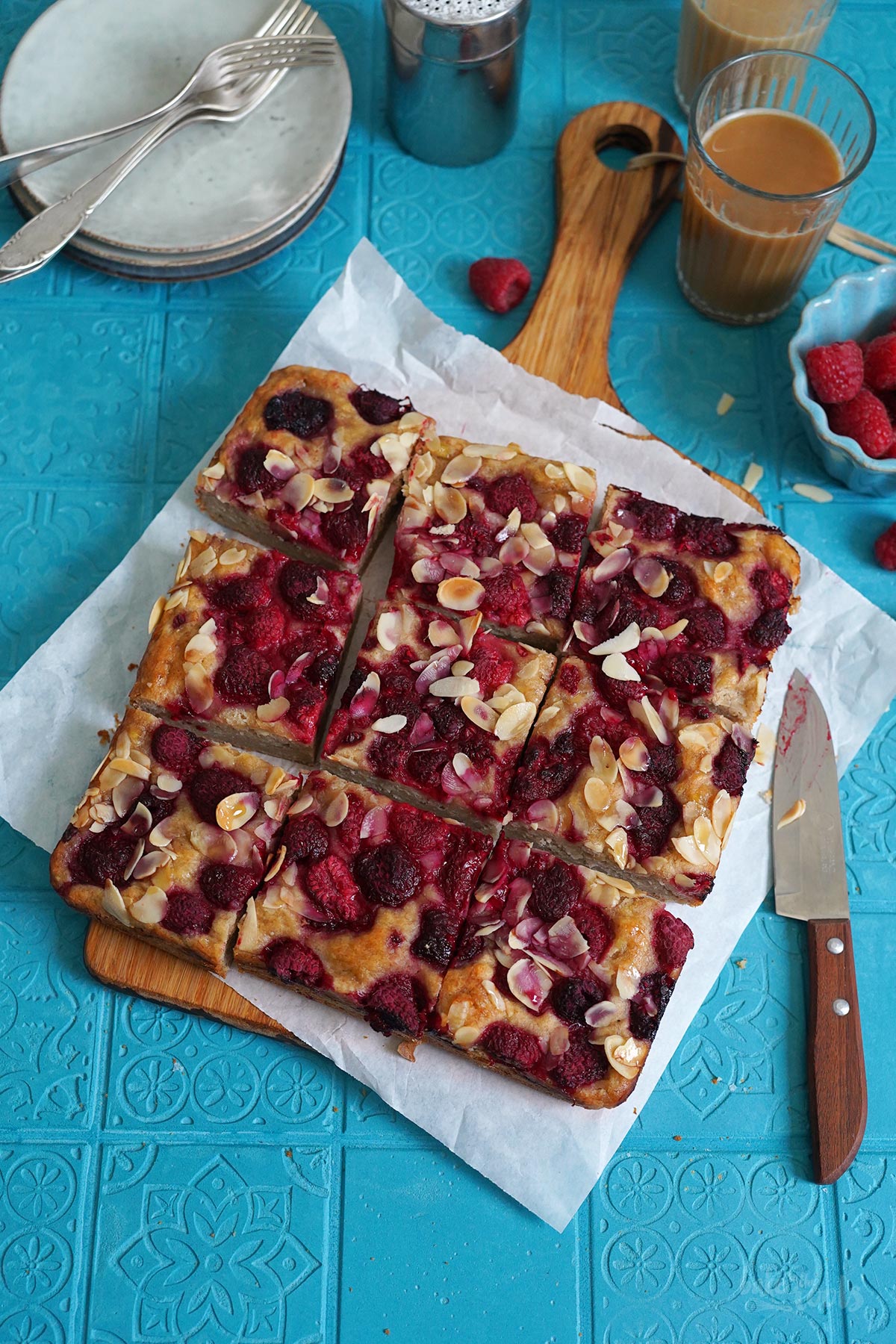 Vegan Banana & Raspberry Cake | Bake to the roots