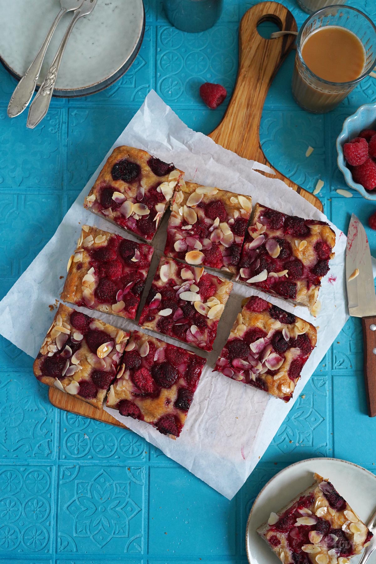 Vegan Banana & Raspberry Cake | Bake to the roots