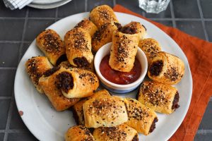Easy Vegan “Sausage” Snack Rolls | Bake to the roots