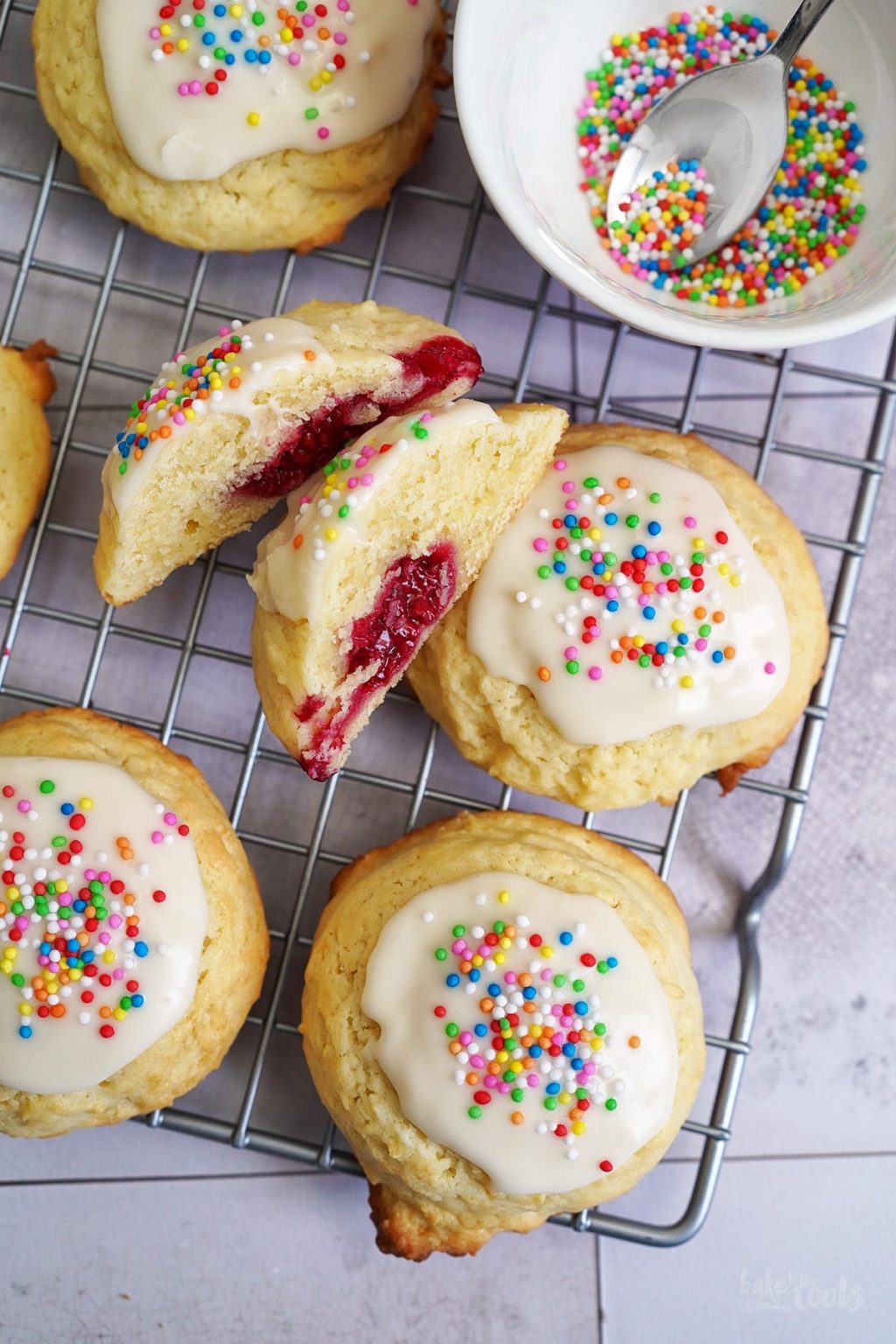 Sour Cream Raspberry Funfetti Cookies | Bake to the roots
