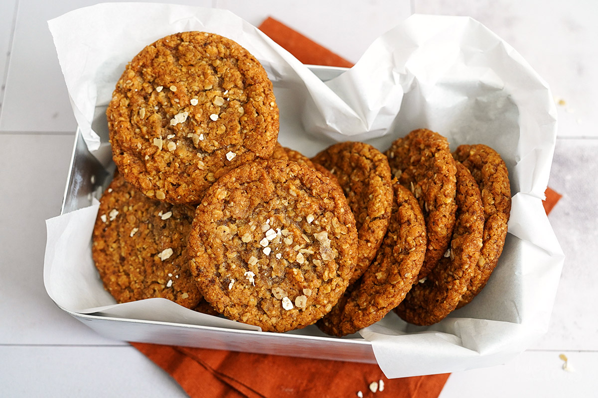 Anzac Biscuits | Bake to the roots | Bake to the roots