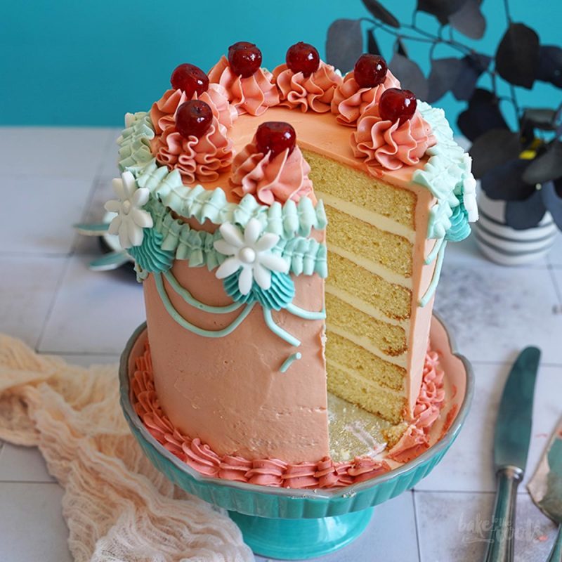 Retro Buttercream Layer Cake | Bake to the roots