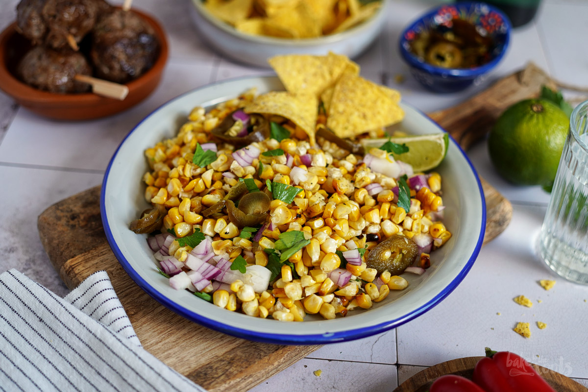 Corn Salsa mit Tortilla Chips | Bake to the roots | Bake to the roots