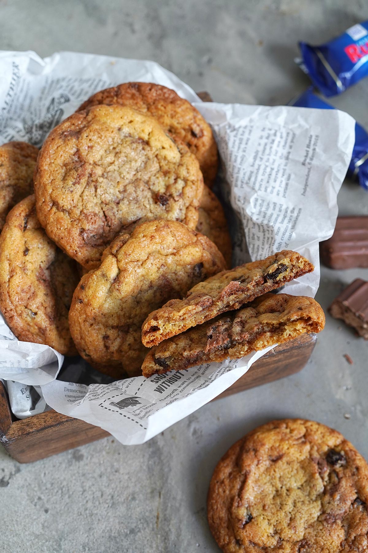 Ritter Sport Rum Rosinen Cookies | Bake to the roots | Bake to the roots