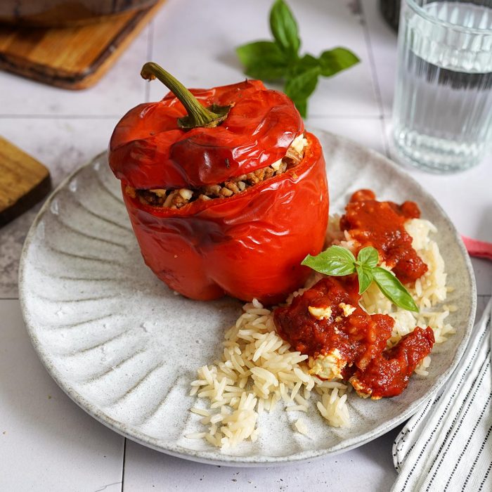 Gefüllte Paprika mit Hack & Reis | Bake to the roots