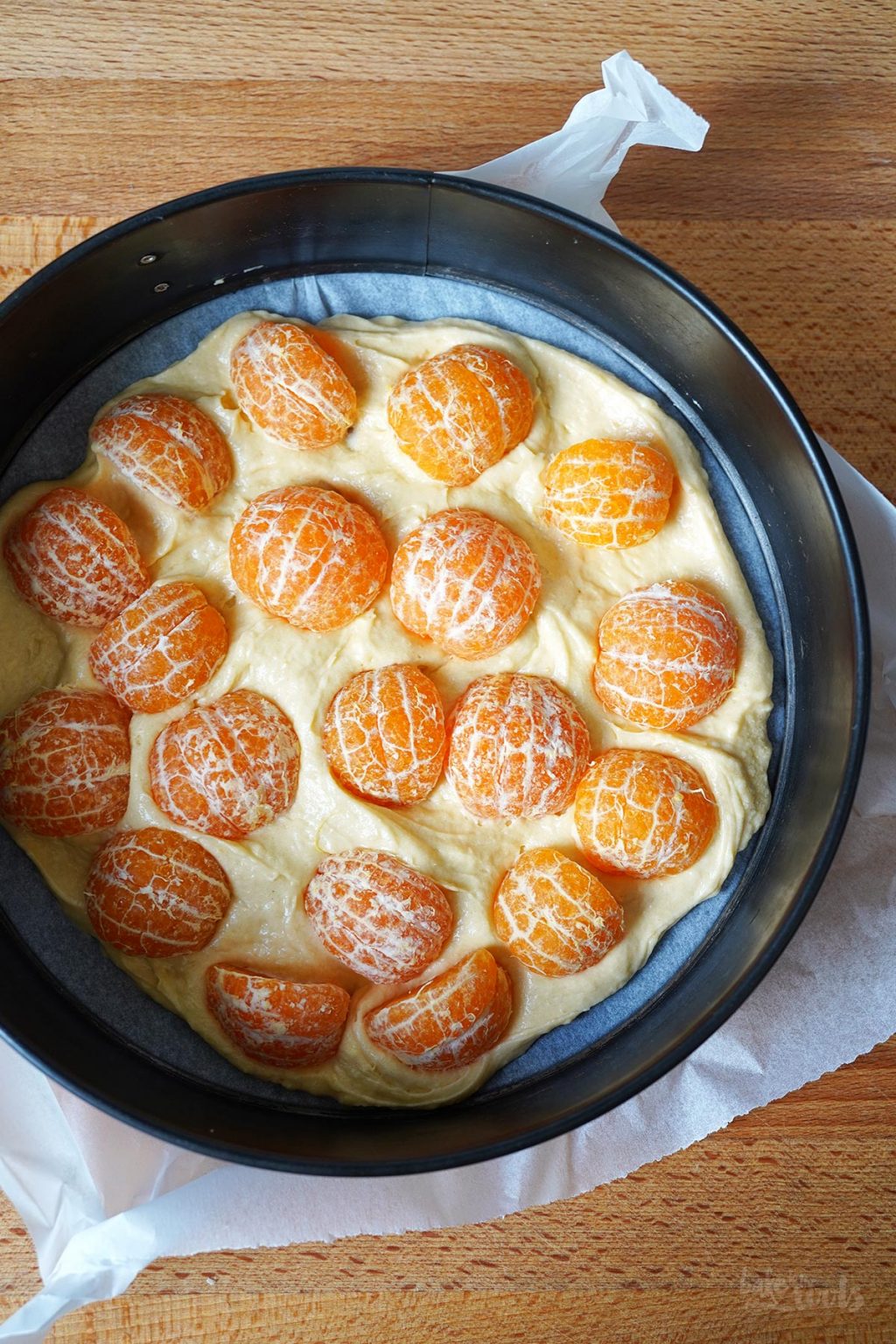 Einfacher Mandarinen Streuselkuchen | Bake to the roots