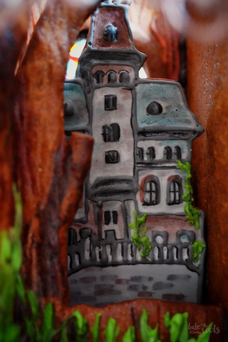 Wednesday Gingerbread Book Nook | Bake to the roots | Bake to the roots